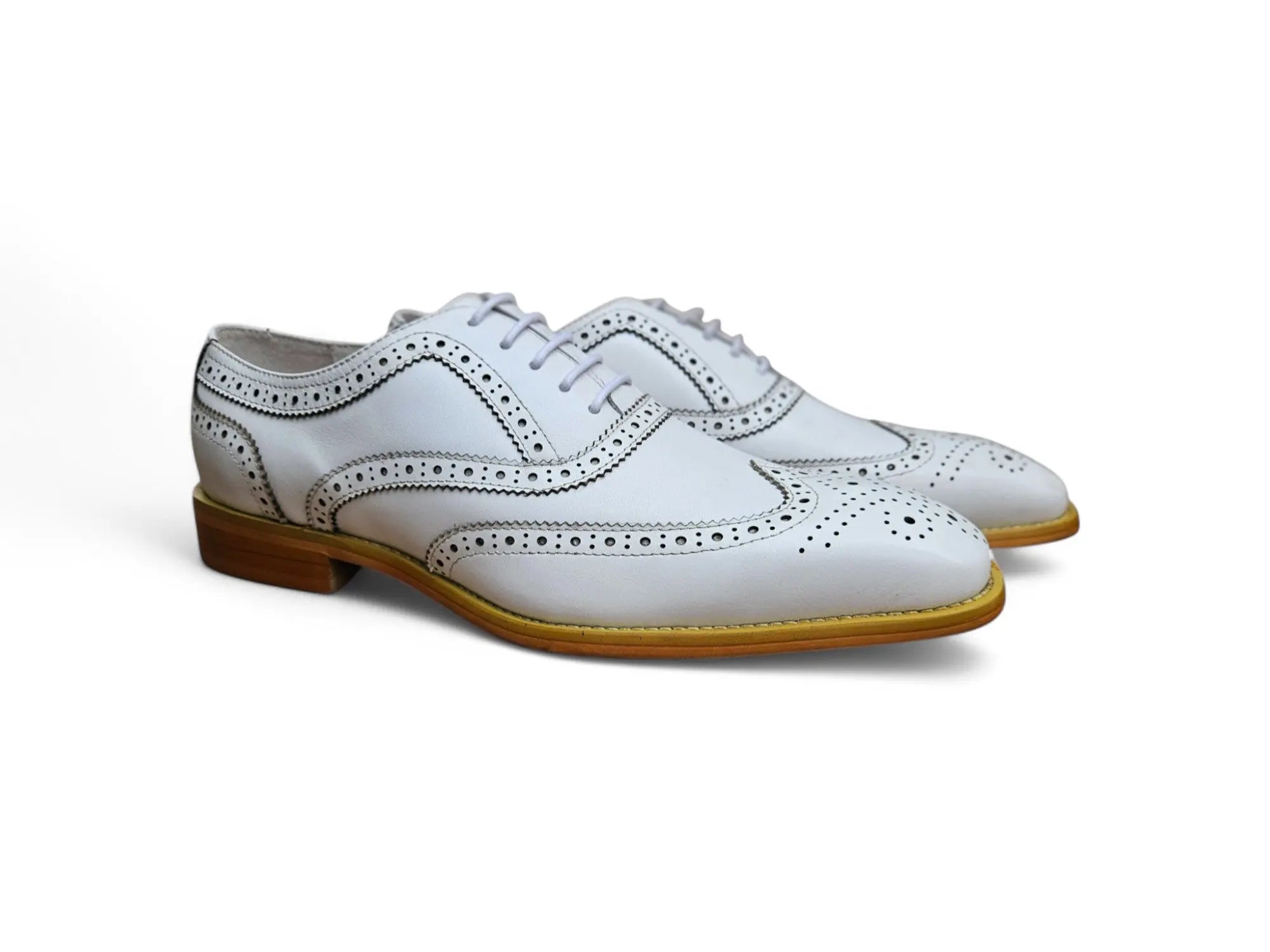 Mens Wingtip Brogue Shoes with Medallion Toe | Alberto Nardoni